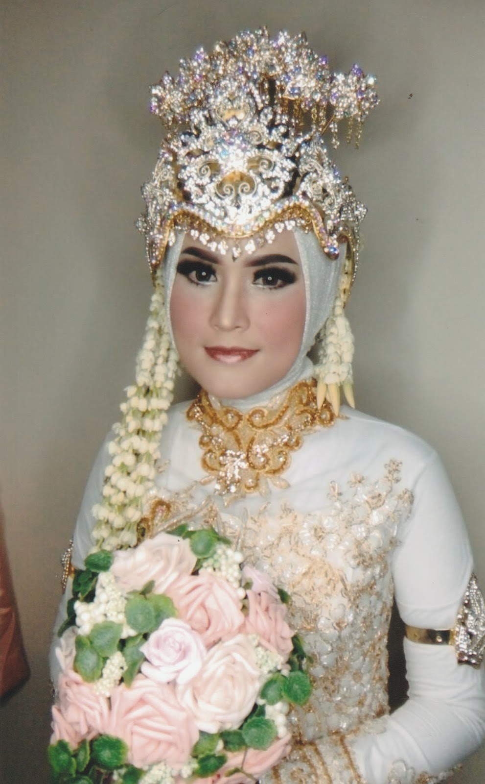 primera decoration: GAMBAR BUSANA ADAT SUNDA SIGER | PRIMERA WEDDING ...