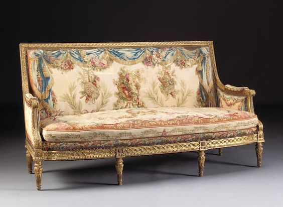 Eye For Design: Decorating With French Tapestry Upholstered Settees ...