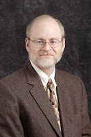 Benedictus de Spinoza: Spinoza pantheïst of panentheïst?