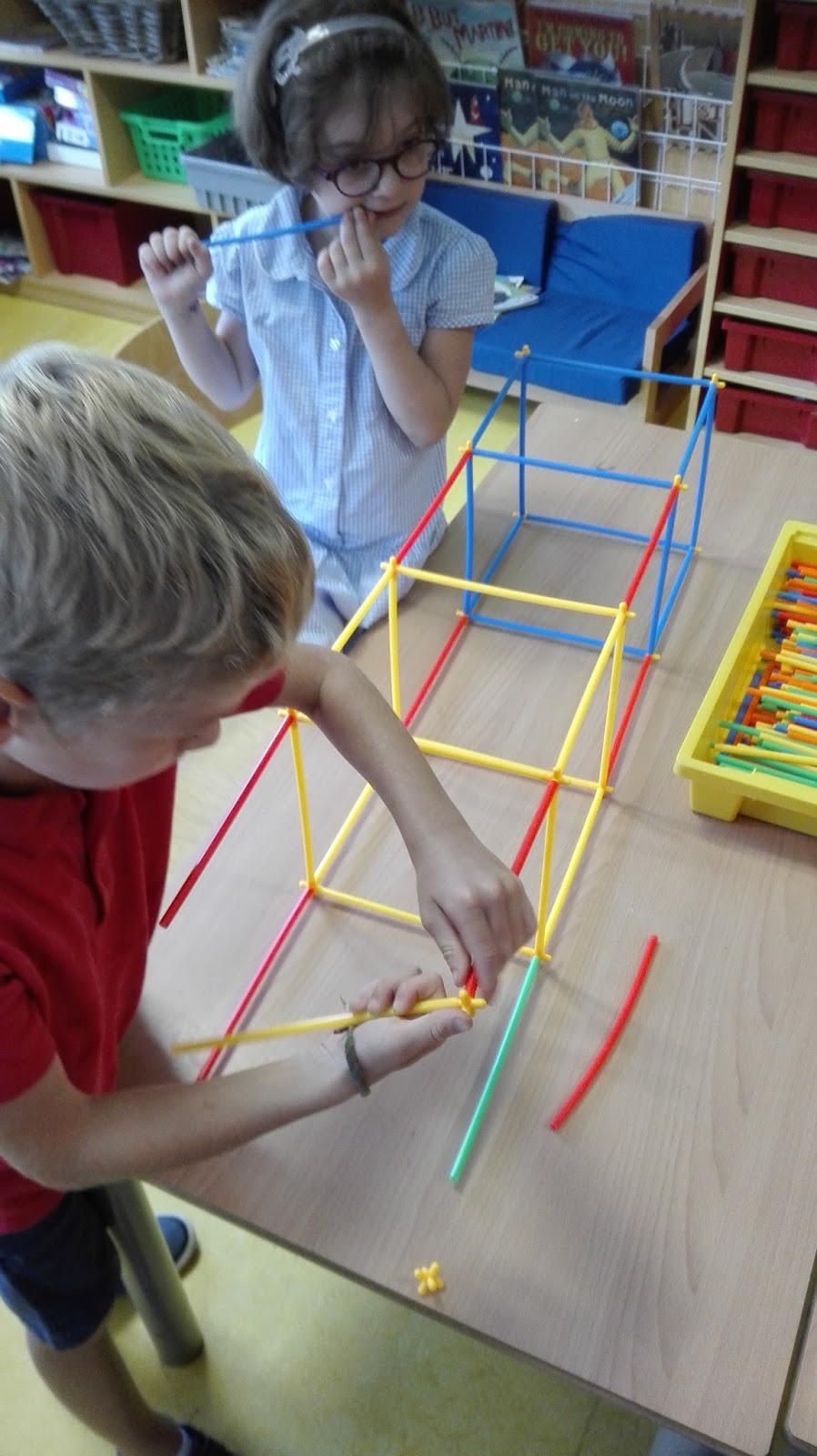 Following Learning: Arranging things