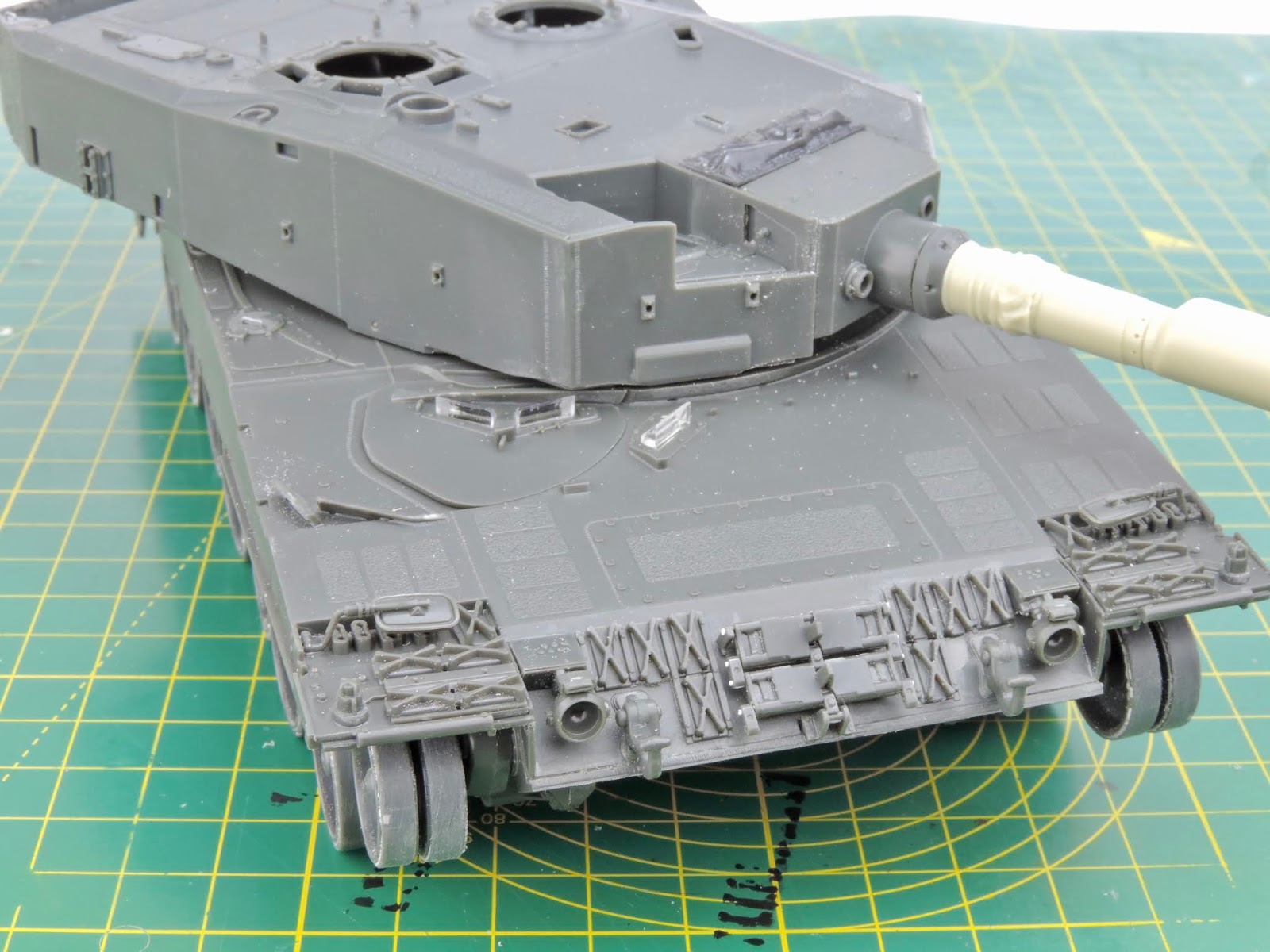 Pete's Model World : Meng Leopard 2A4 Progress