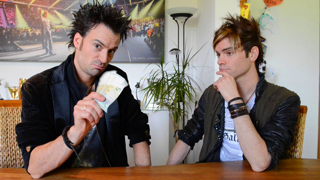 ehrlich brothers chris freundin - woodenbild :)