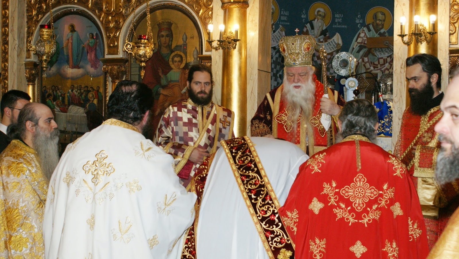 Μητροπολίτης Καλαβρύτων και Αιγιαλείας Αμβρόσιος: ΧΕΙΡΟΤΟΝΙΑ ΕΙΣ ...