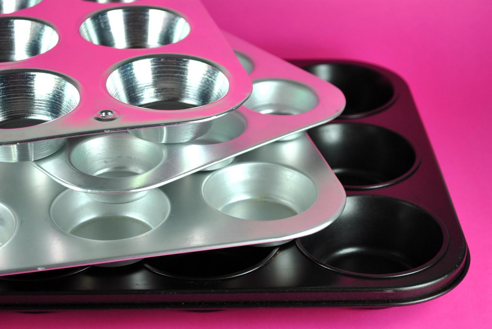 bakery cook and tips: Cupcake Baking 101: Cupcake Pans