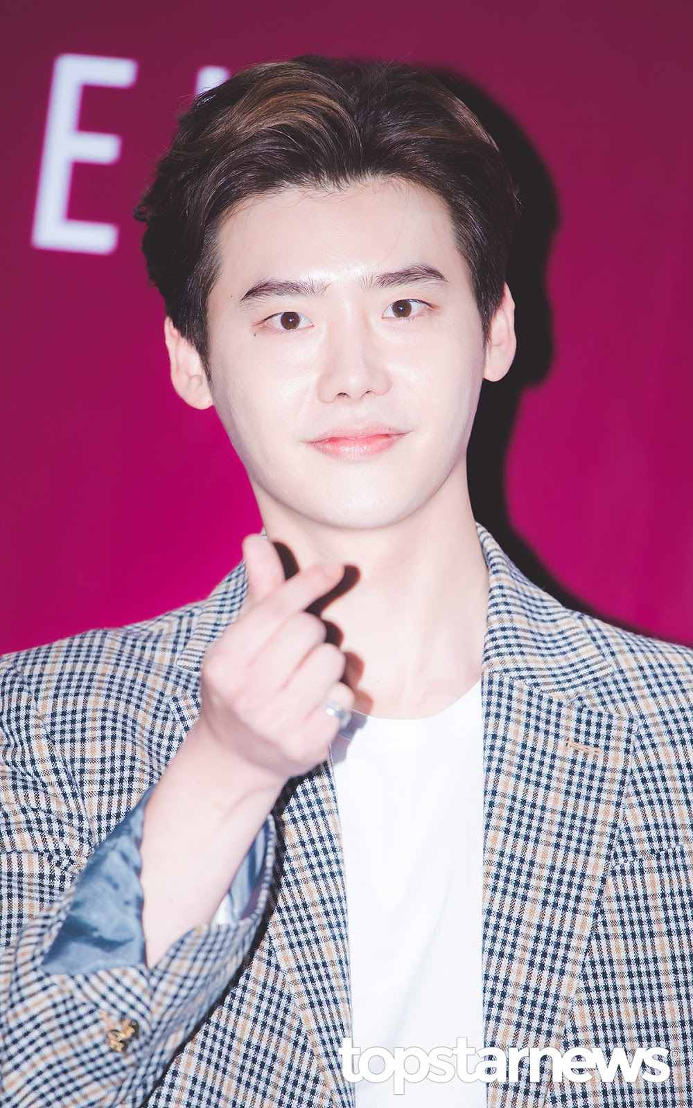 Lee Jong Suk & Yoon Kyung Sang 'Hera Seoul Fashion Week' 21 October 2017