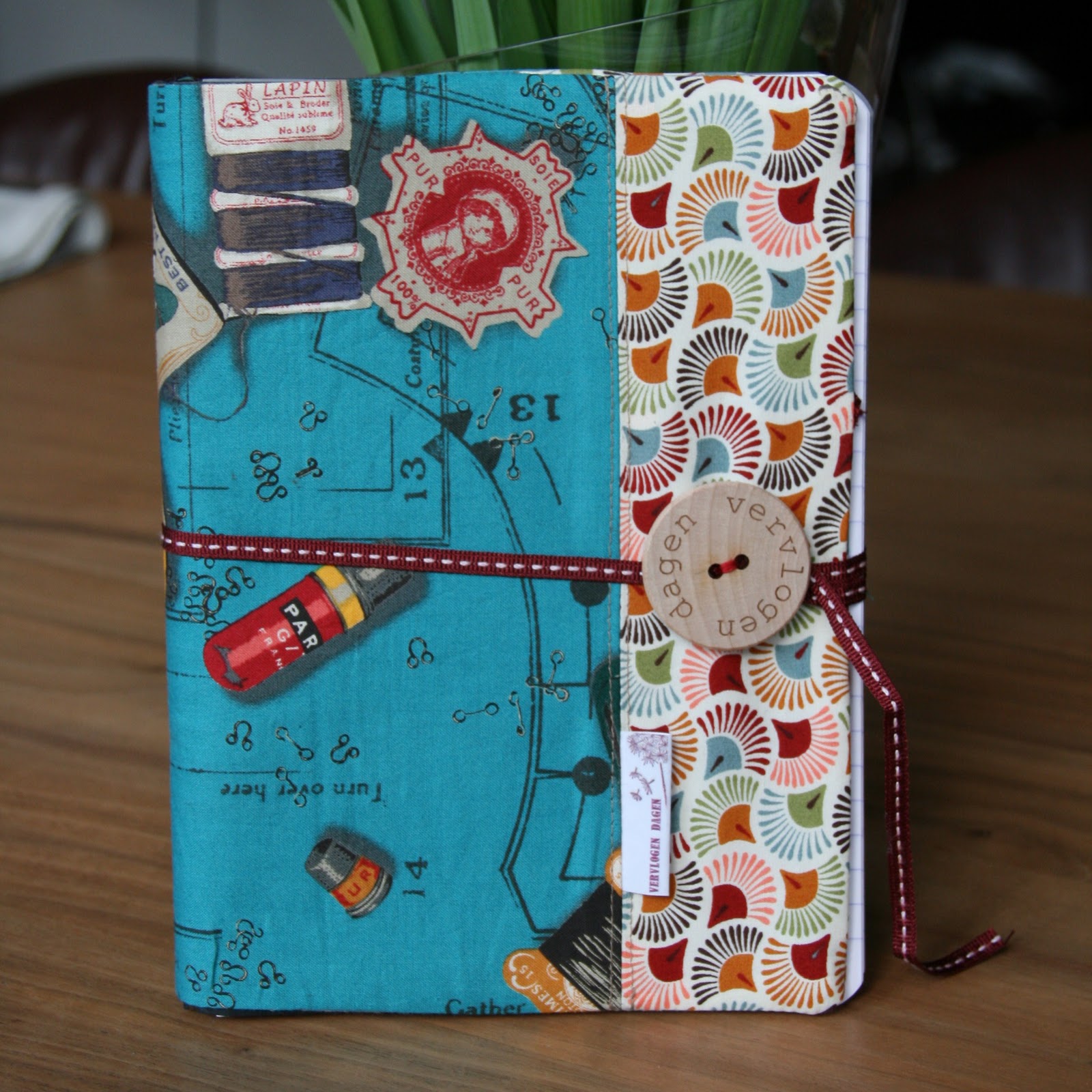 vervlogendagentutorials: Fabric covered notebook Tutorial