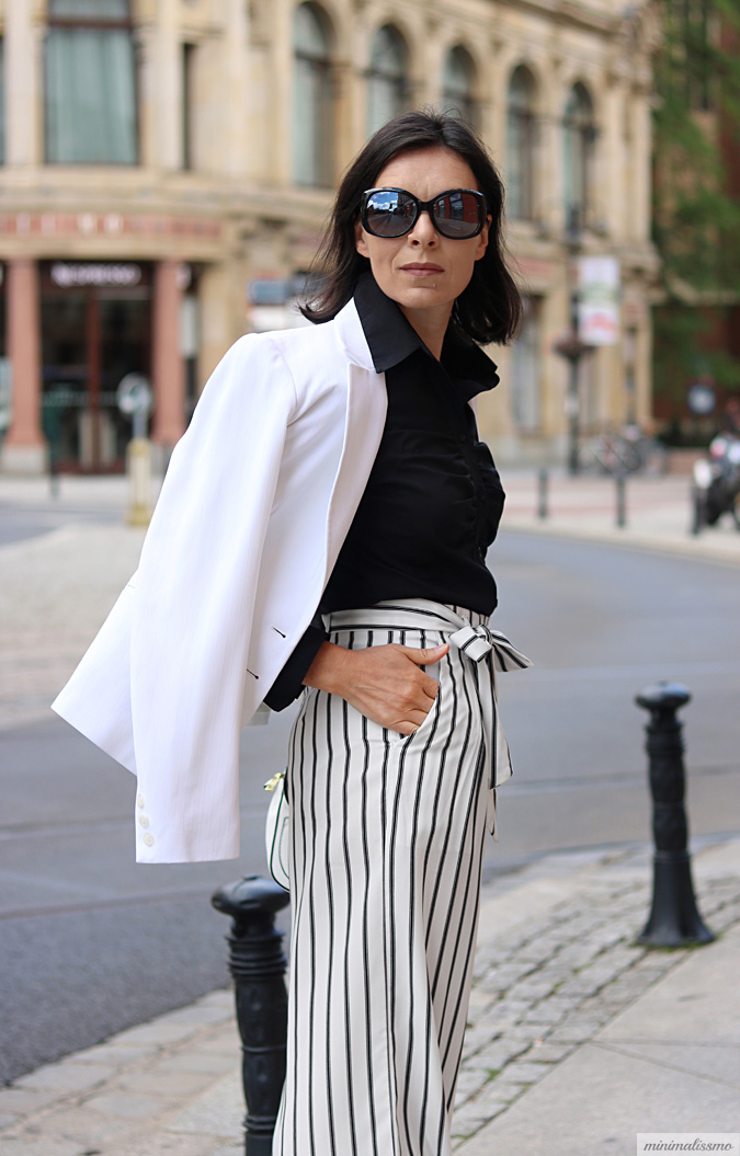 Ponadczasowa czerń i biel - Minimalissmo. Blog modowy