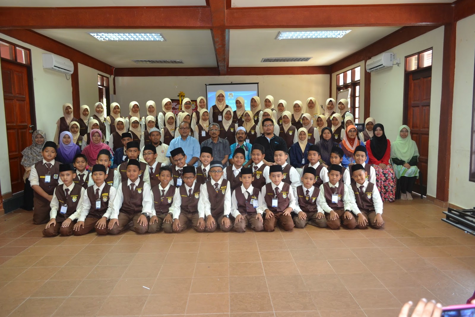 KEM KEPIMPINAN PENGAWAS SEKOLAH DAN PENGAWAS PUSAT SUMBER SK SURA 2014 ...