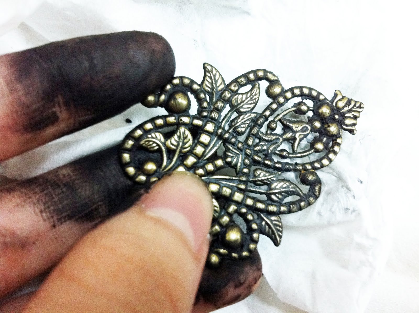 Handmade wire wrapped, filigree, fantasy and steampunk jewelry.