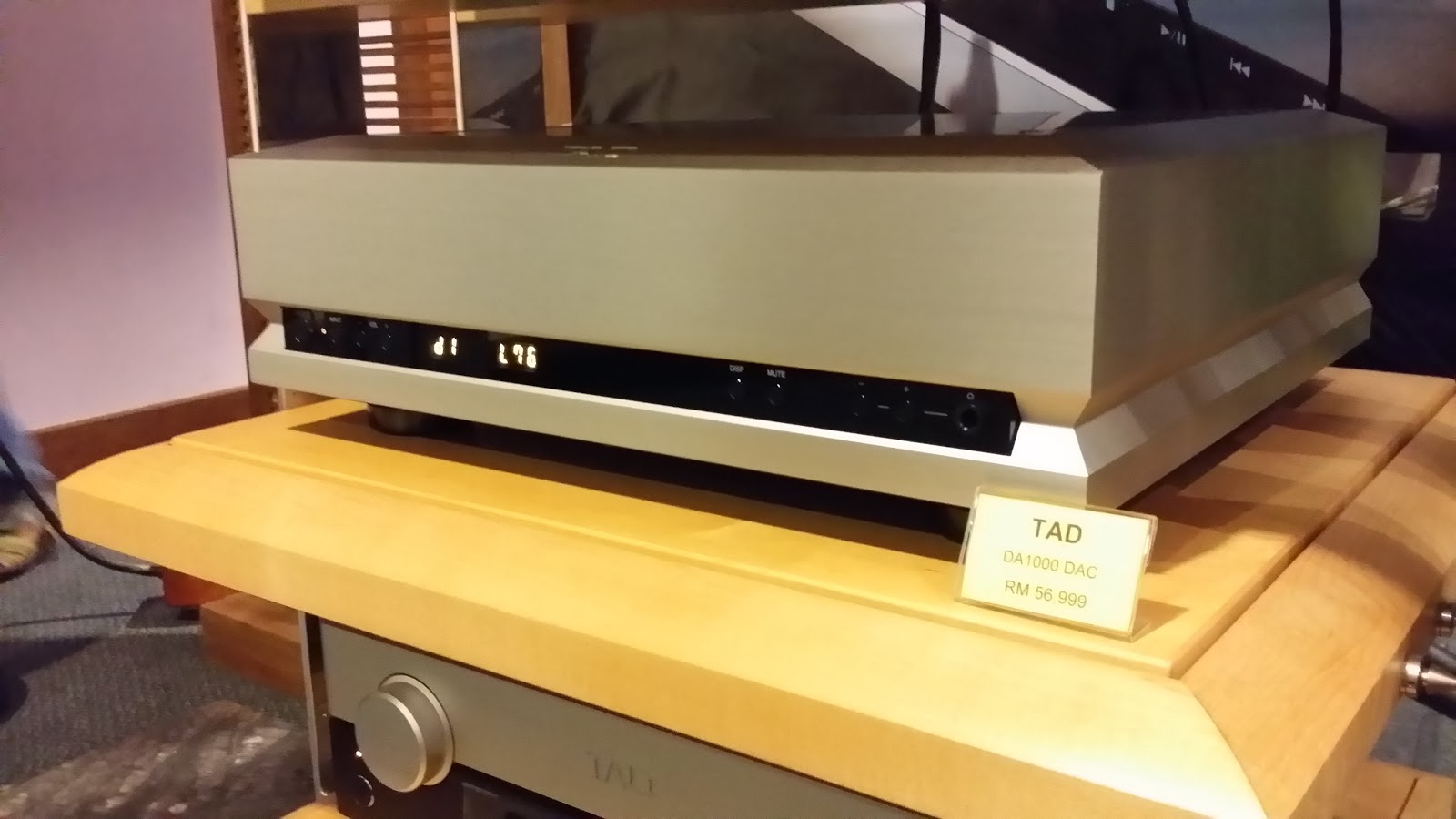 El Hefe HiFi Reviews: TAD D1000 CDP and DA1000 DAC: OFFICIAL LAUNCH