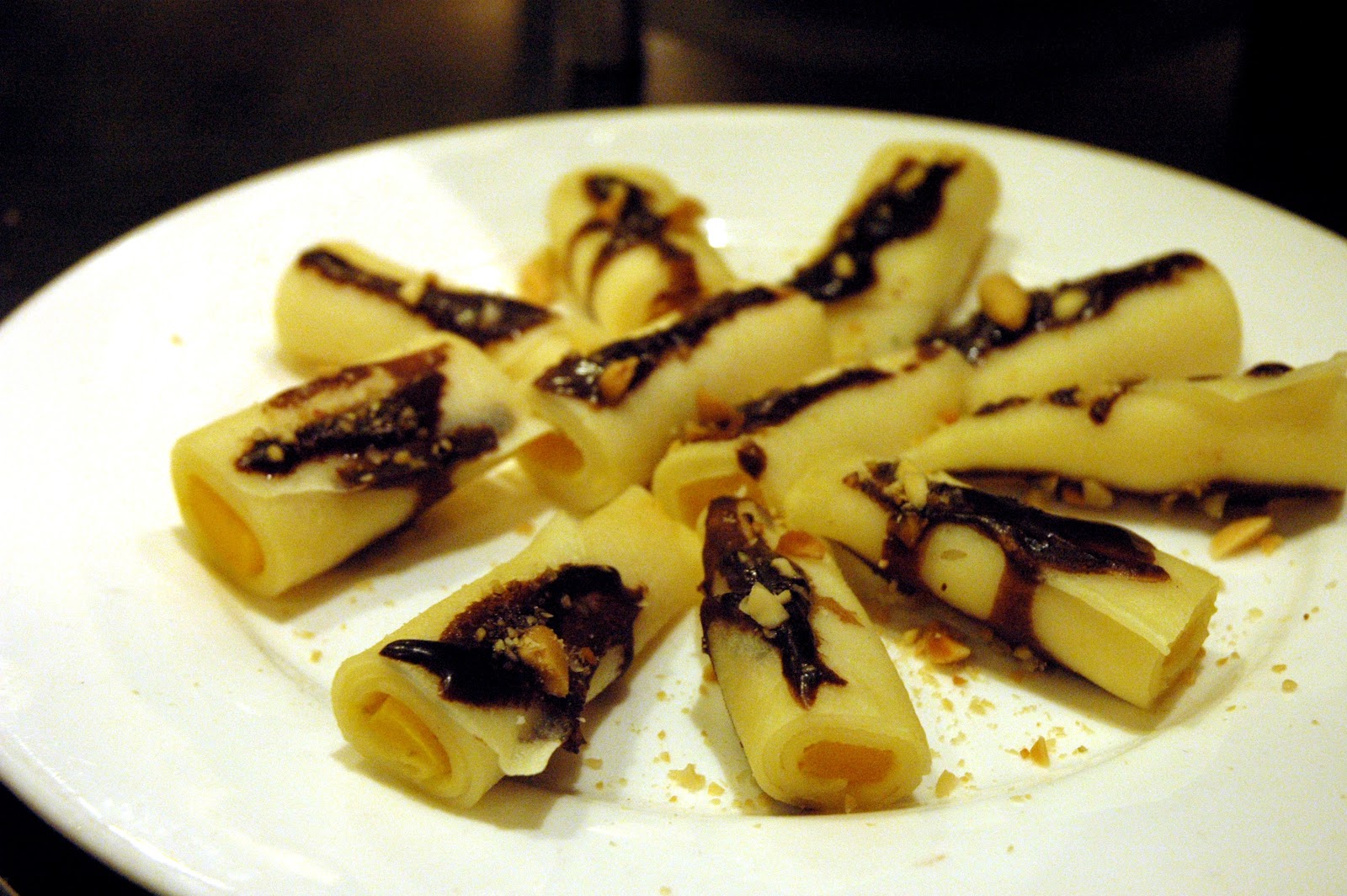 DUDE FOR FOOD: A Buffet Dinner at Primero Casa Filipino