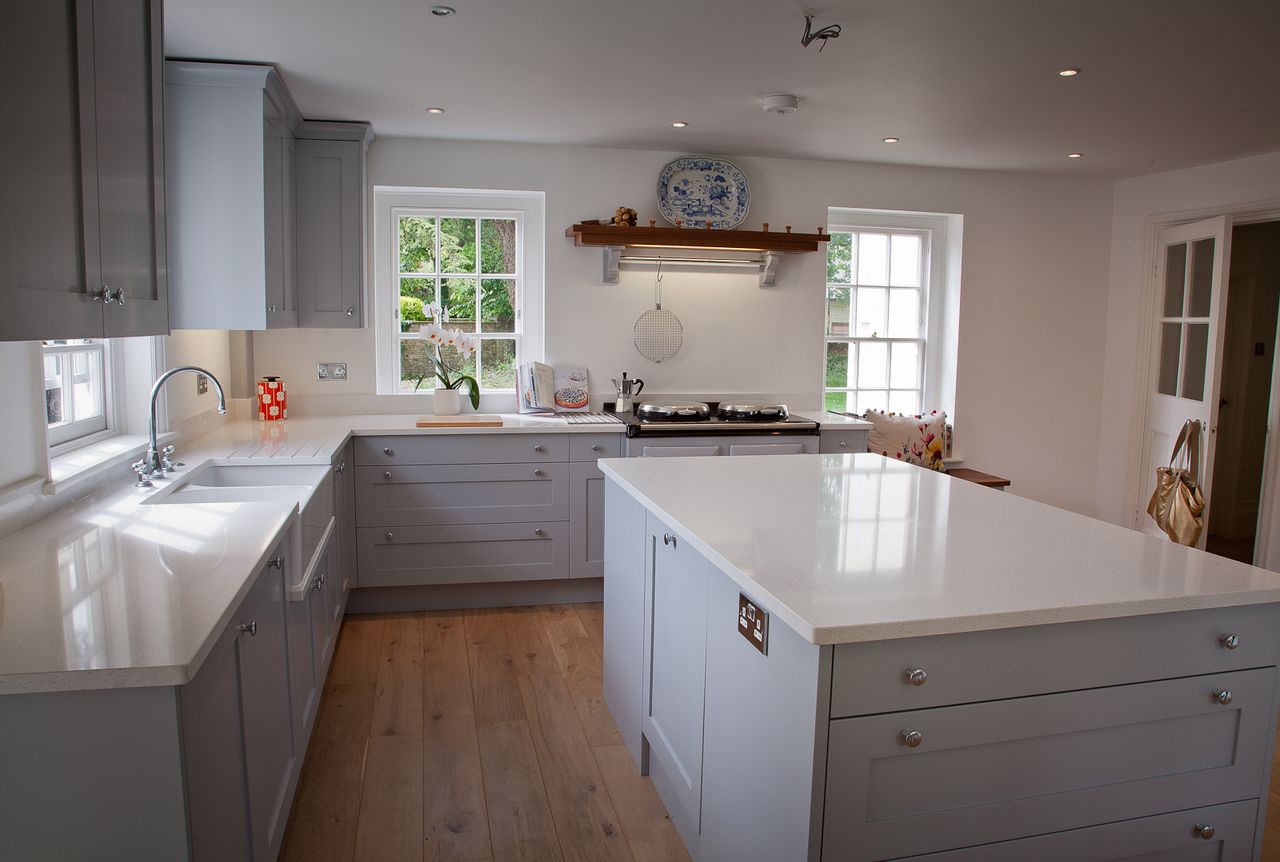 Planet Furniture: A Beautifully Calm Family Kitchen