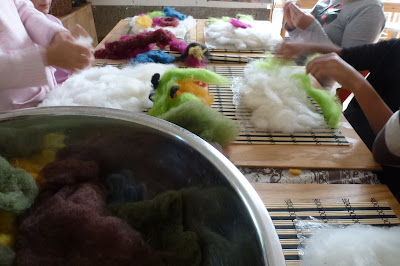 Little City Farm: Waldorf-inspired art classes for kids: wool felting