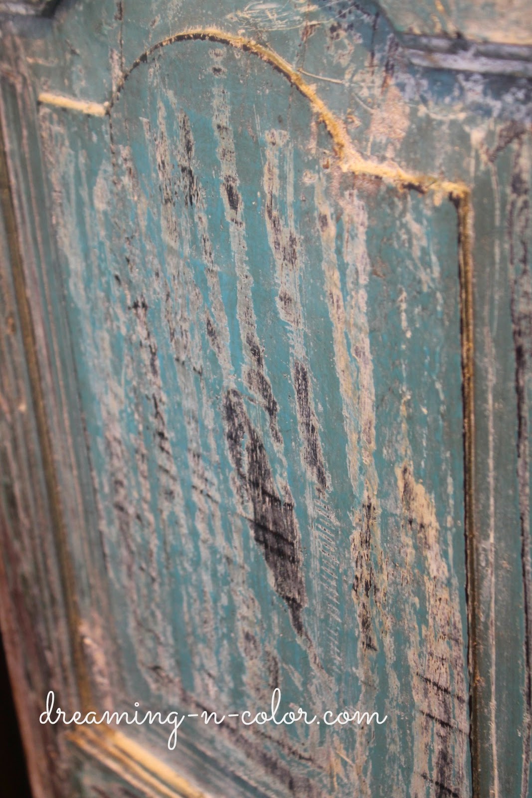 dreamingincolor: Painted Furniture in NYC