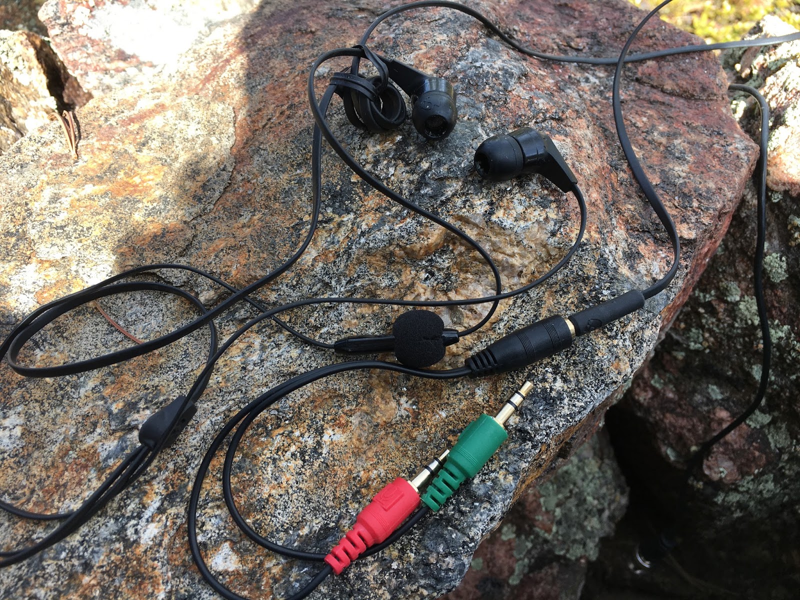 W0CP: "Weightless" Elecraft KX3 or KX2 microphone for SOTA