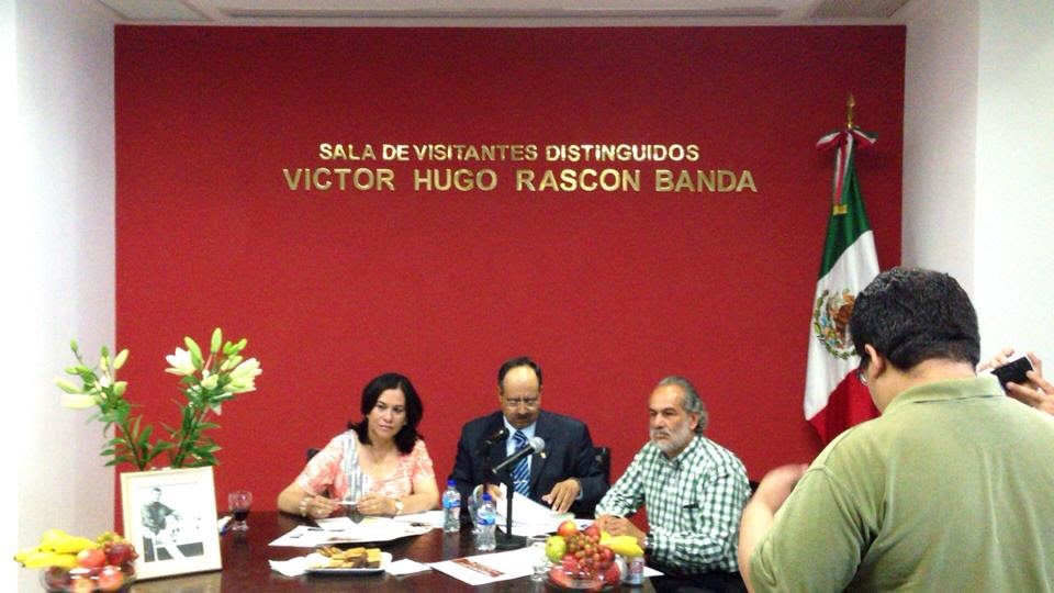 Tramoyam Blog: MEDALLA AL MÉRITO CULTURAL VÍCTOR HUGO RASCÓN BANDA 2014 ...