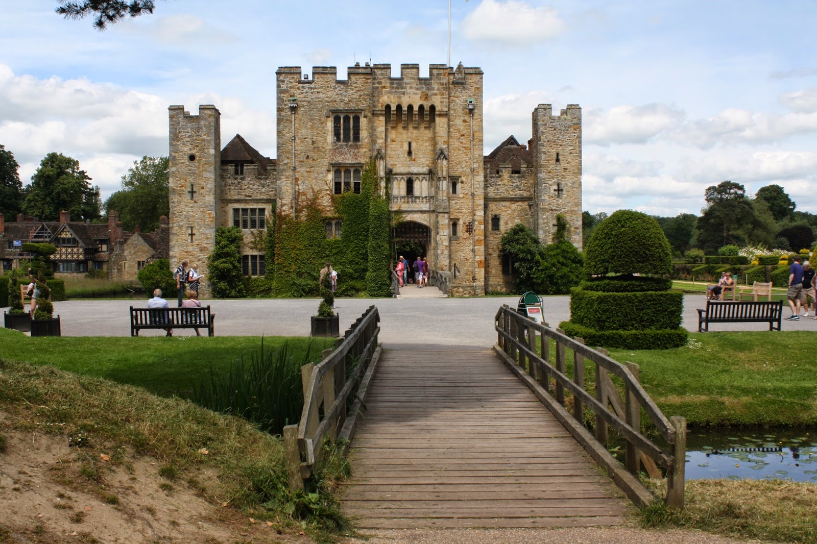 Over Da Top Gaming: Hever Castle, England: Henry VIII Summer Retreat