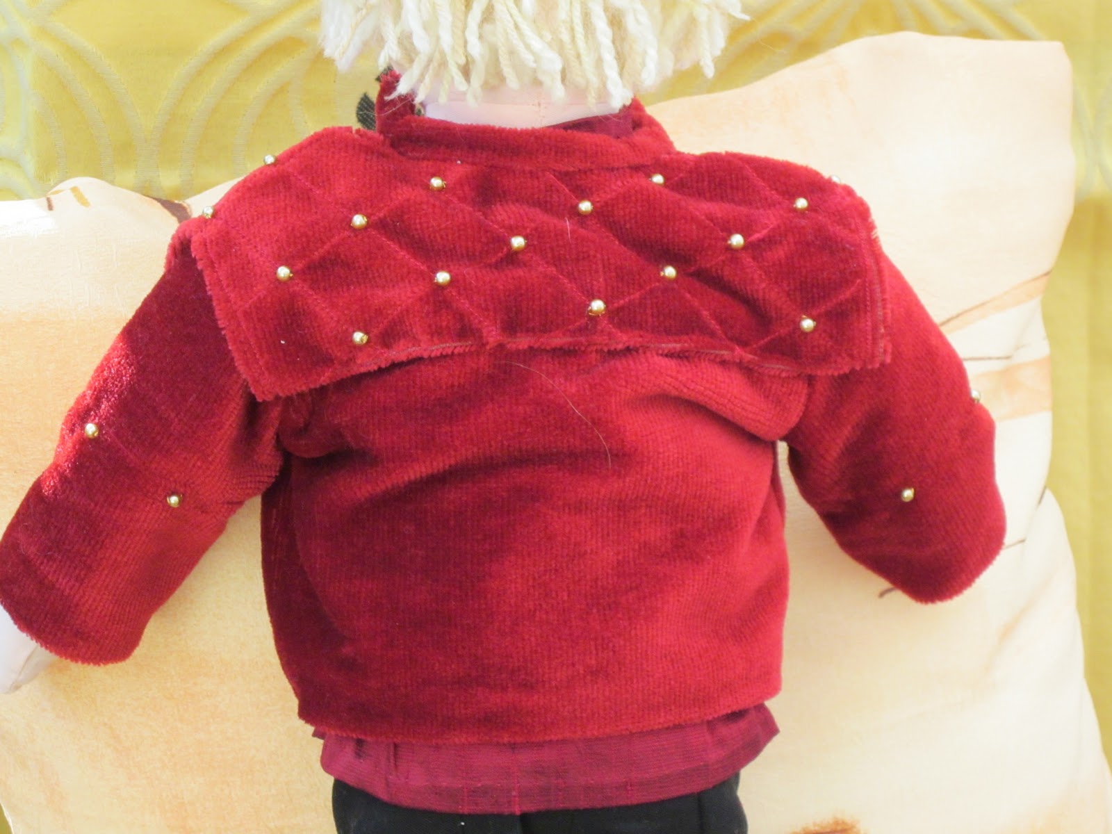 Pat's Cloth Dolls: Arthur's red jacket