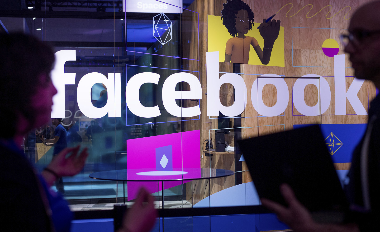 Do people trust the Internet with their information? Facebook has the ...