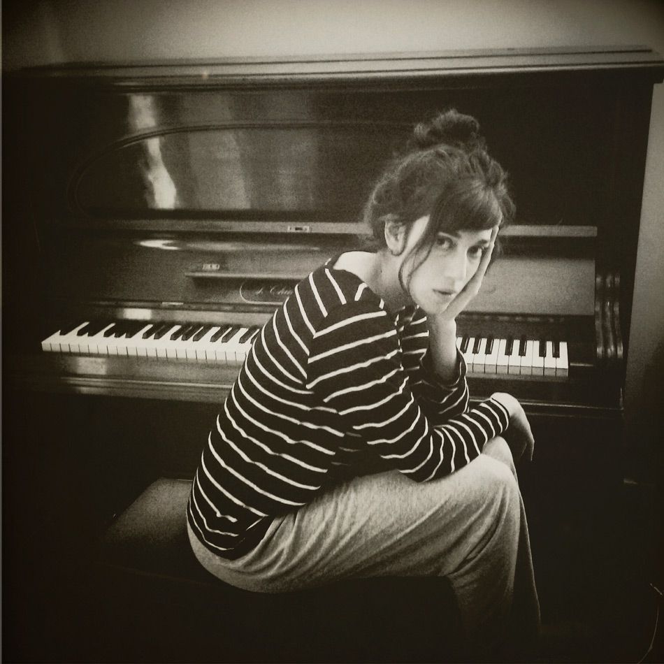 MARIA COMA, Magnòlia.