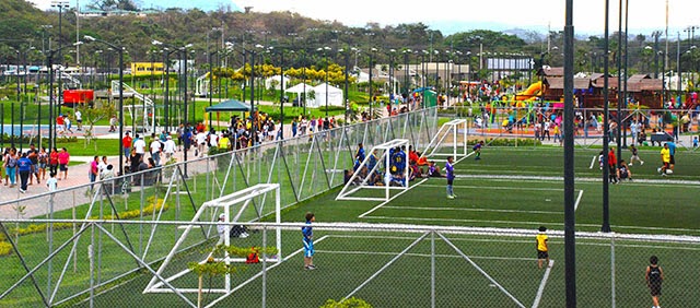 Guayaquil turistico: Parque Samanes.