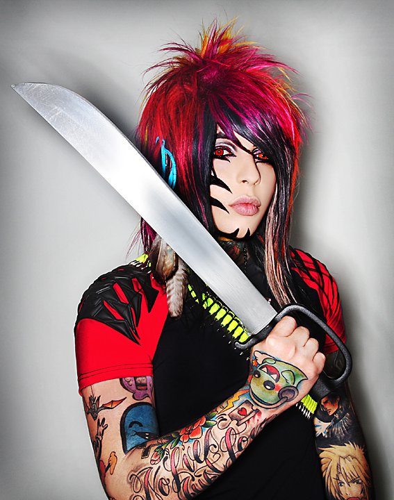 Rawr: Dahvie Vanity