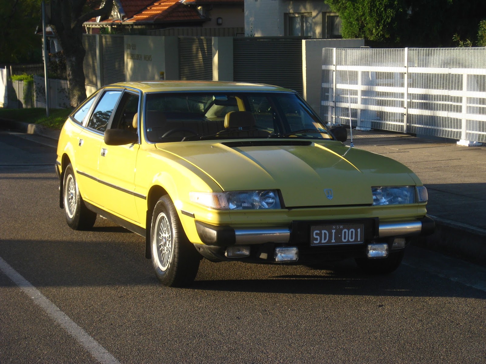 Aussie Old Parked Cars: 1979 Rover SD1 3500