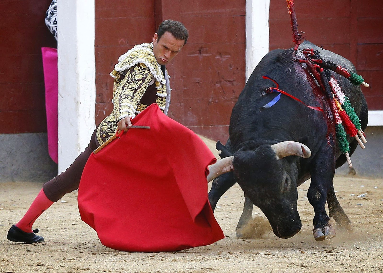 VUELTA AL RUEDO: FERIA DE FALLAS EN VALENCIA – ULTIMA CORRIDA: Una gran ...