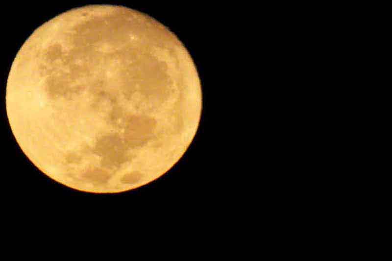 Ryukyu Life: Images from 3 Nights of October 2018 Full Moon