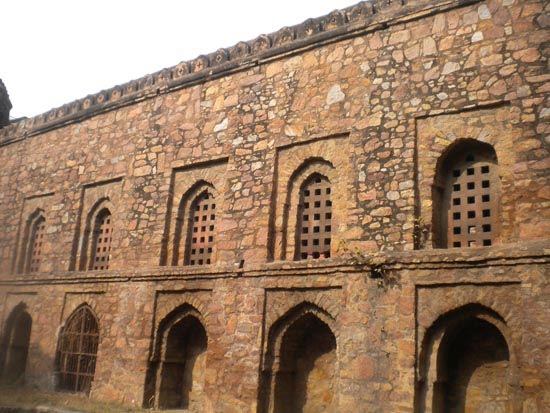 Khirki Masjid: Welcome to delhiwonders | Khirki Masjid