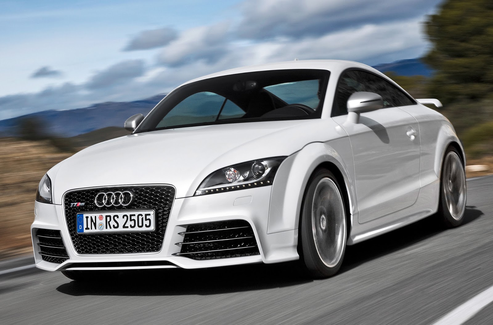 THE ULTIMATE CAR GUIDE: Car Profiles - Audi TT (2006-2015)