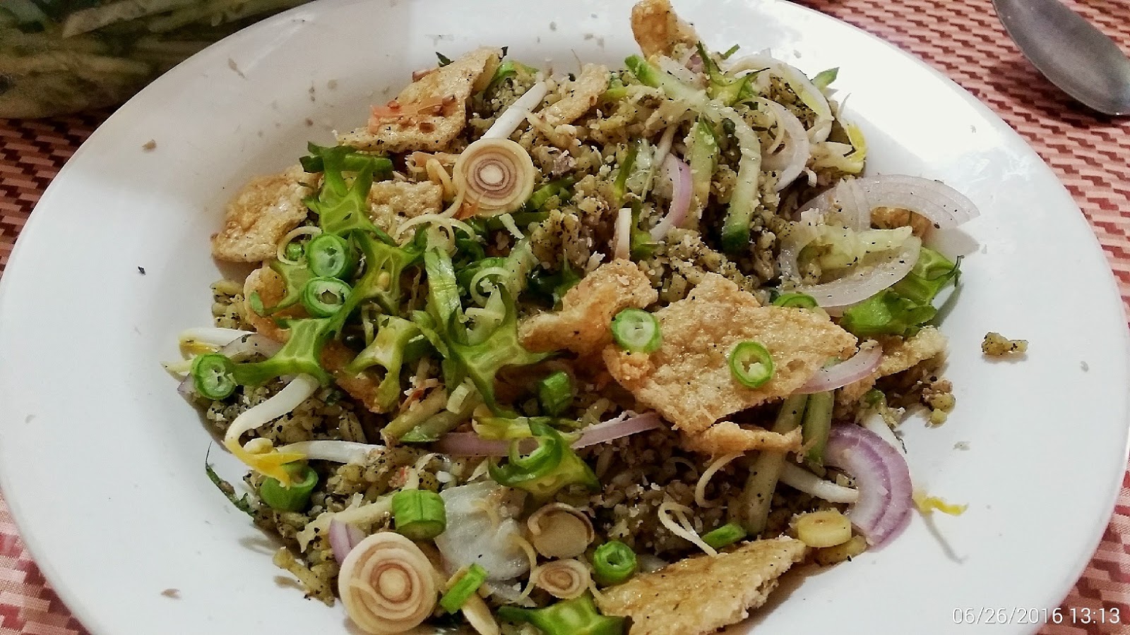 Foodie Camera: Nasi Kerabu Kelantan (Khao Jam)