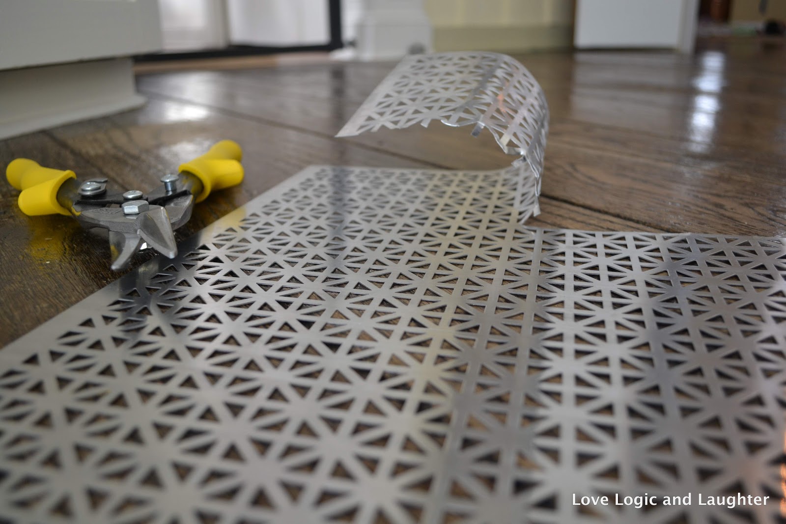 Make It Mommy: Baby-proofing the Cable Box - diy