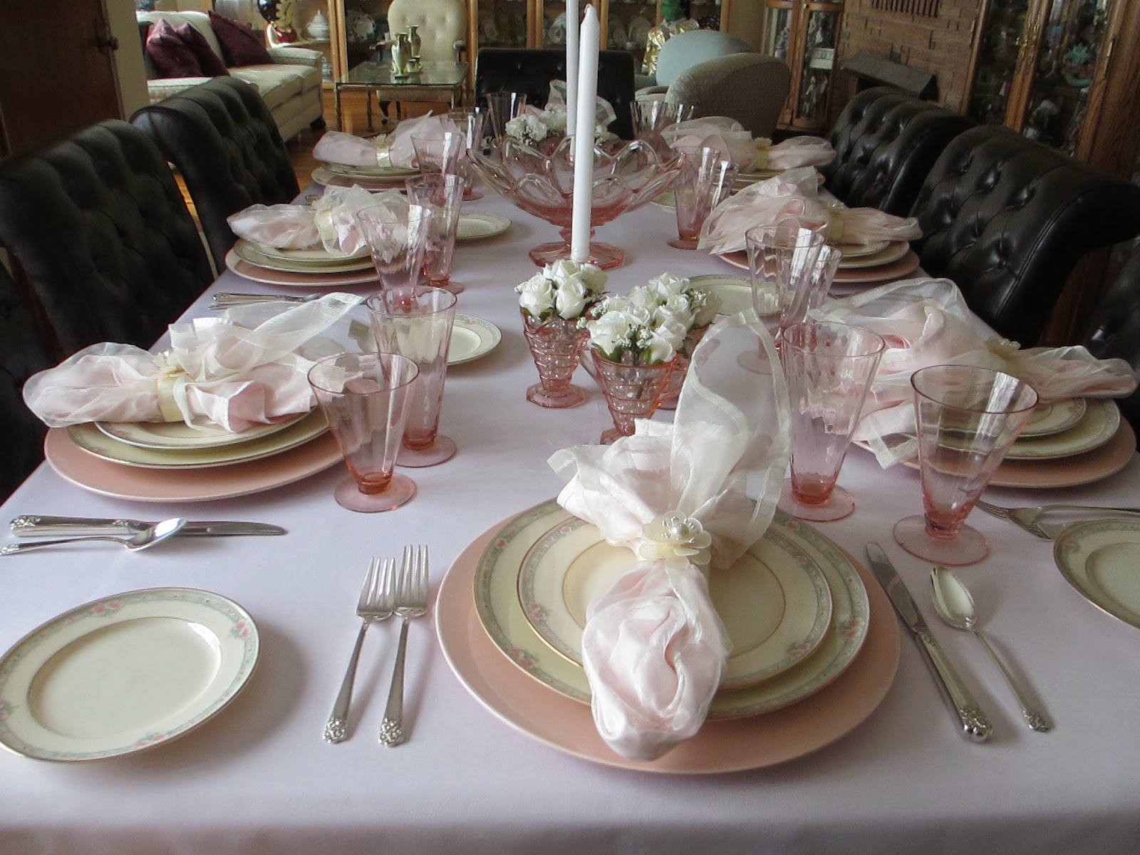 The Welcomed Guest: Vintage Pink Table