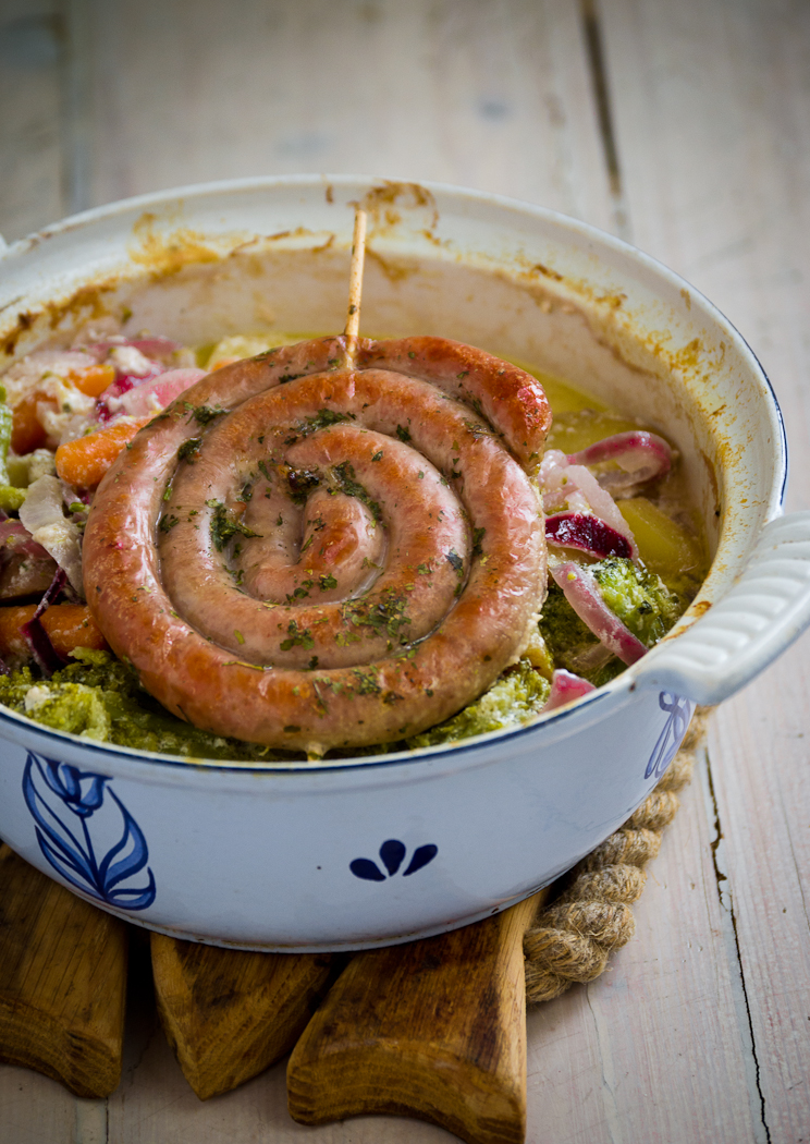 Andraga Kööginurgas: Ahjupotiroog kalkuni toorvorstikestega