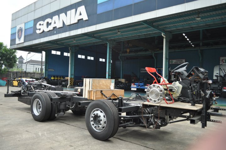 Halaman Blogger newbie ^-^: CHASIS BUS : .... monocoque, ladder frame ...