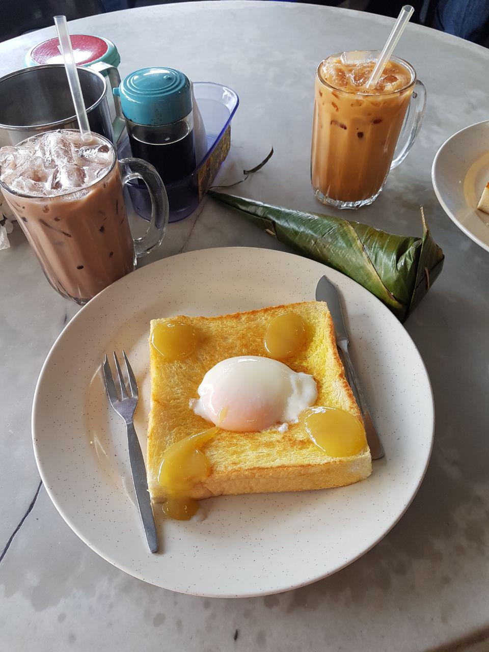 Kami Cool - Segalanya Sejuk Disini: Roti Titab Original Kopitiam Kita