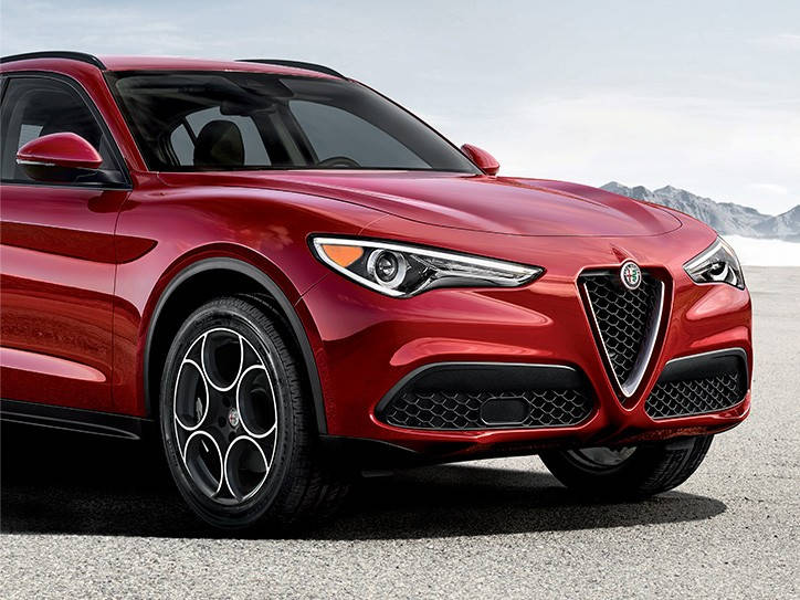 Alfa Romeo's First SUV Stirs the Soul - AUTOMOLOGY: automotive + logy ...