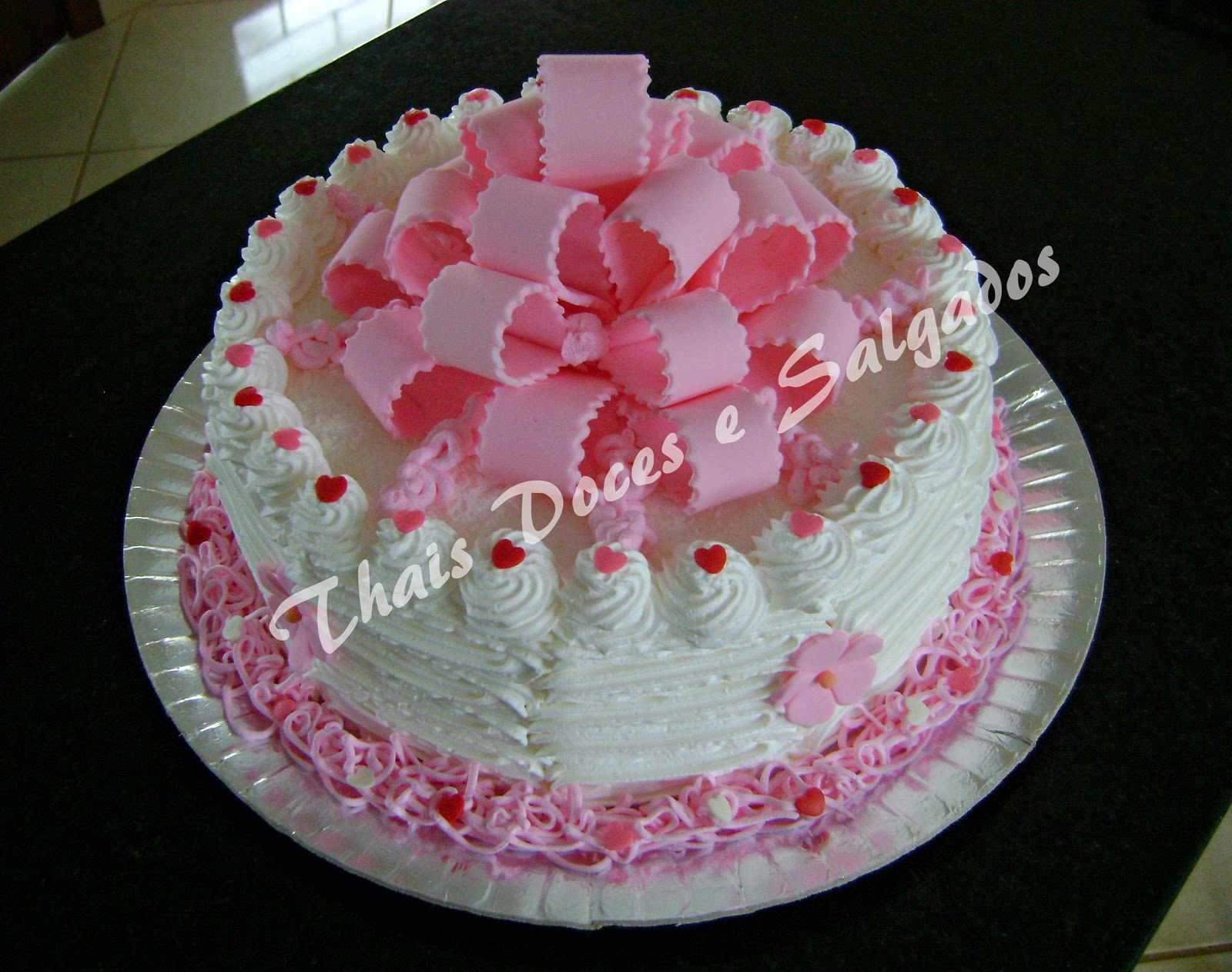 Confeitaria Artistica: Bolo Rosa com Laço