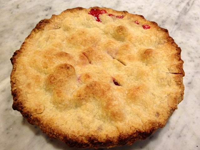 A Cake Bakes in Brooklyn: Fresh Raspberry Pie