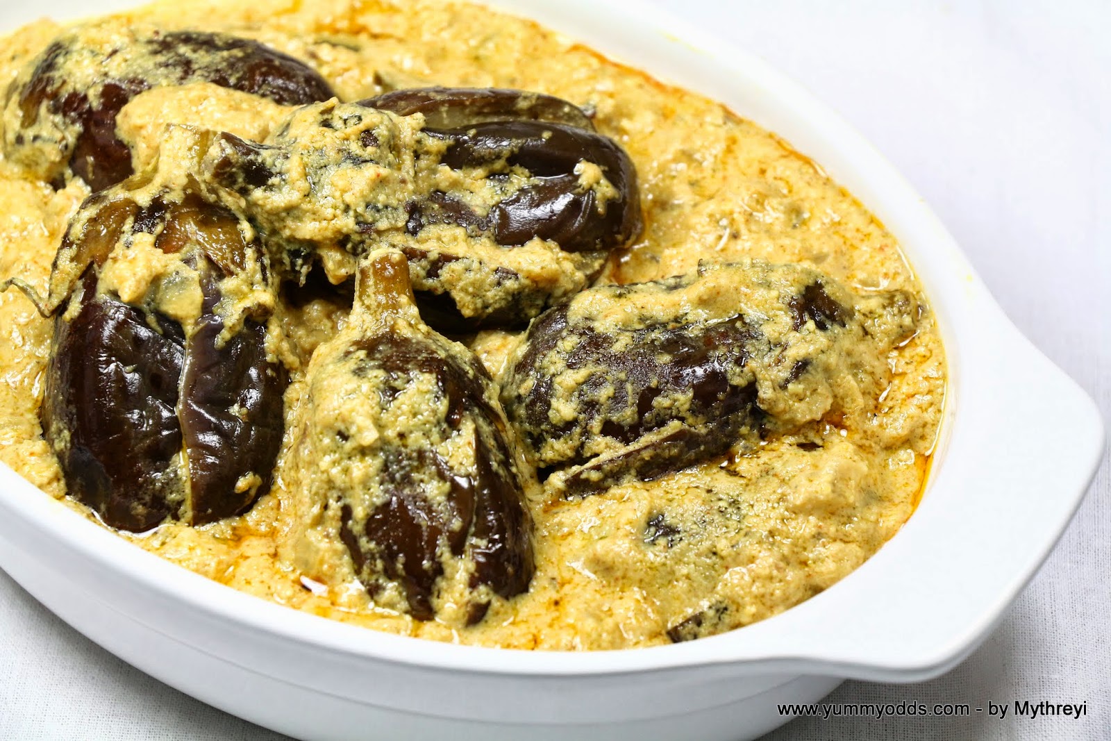 Yum! Yum! Yum!: Bagara Baingan ~ Gutti Vankaya in Hydarabadi Style