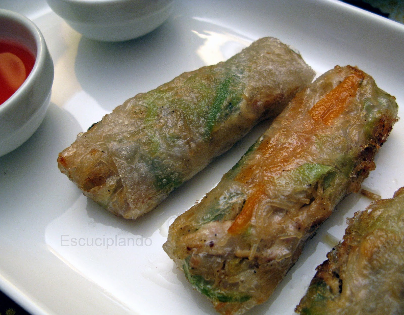 Escuciplando: ROLLITOS DE PRIMAVERA vs ROLLOS DE HUEVO