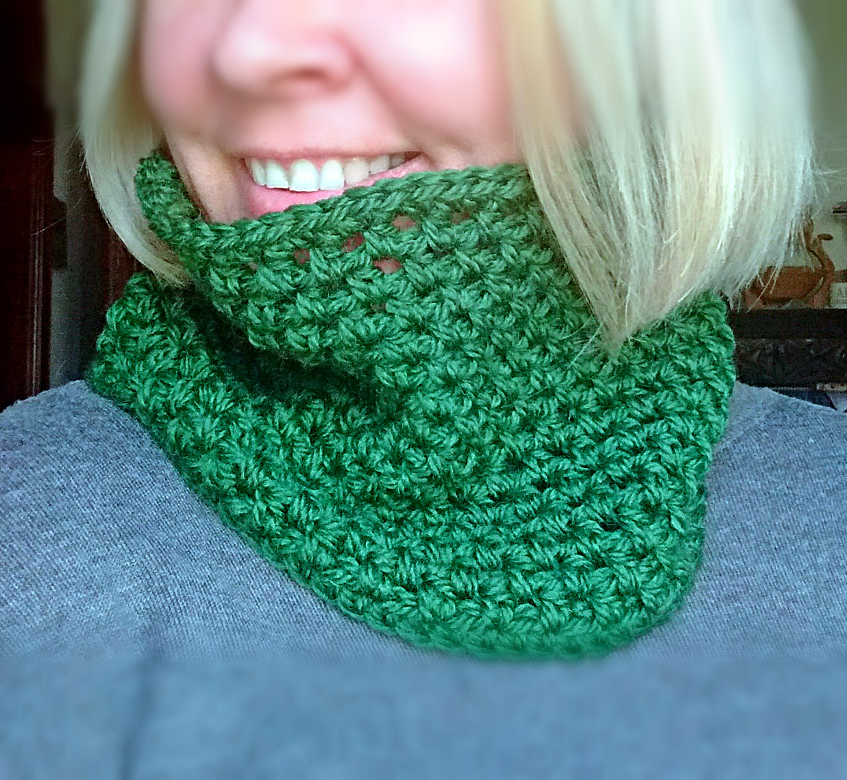 Crochet cowl for Christmas