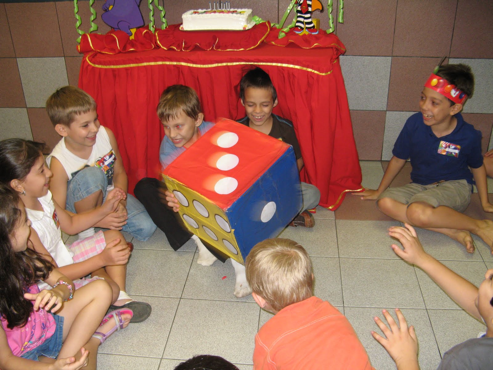 EL MUNDO DE LA ORIENTACIÓN EDUCATIVA: ADAPTACIÓN SOCIAL