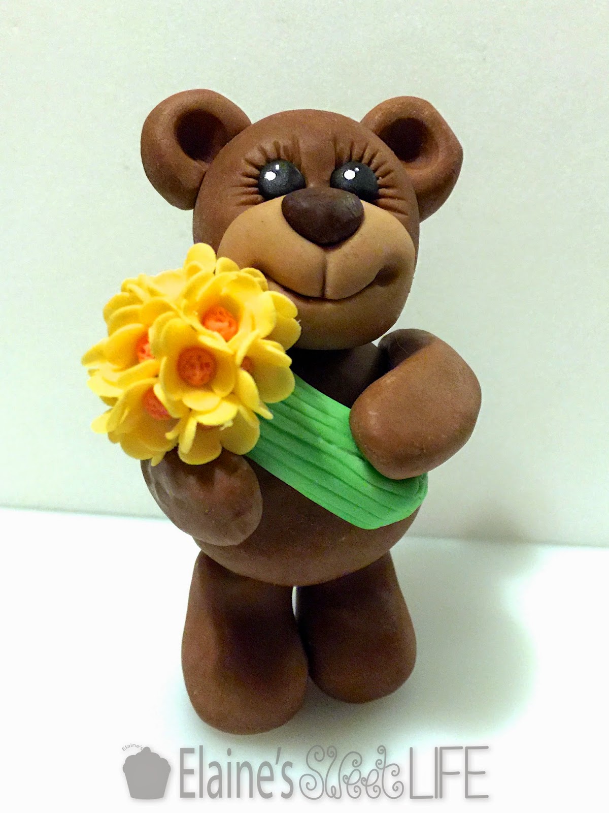 Elaine's Sweet Life: Teddy Topper {Tutorial}