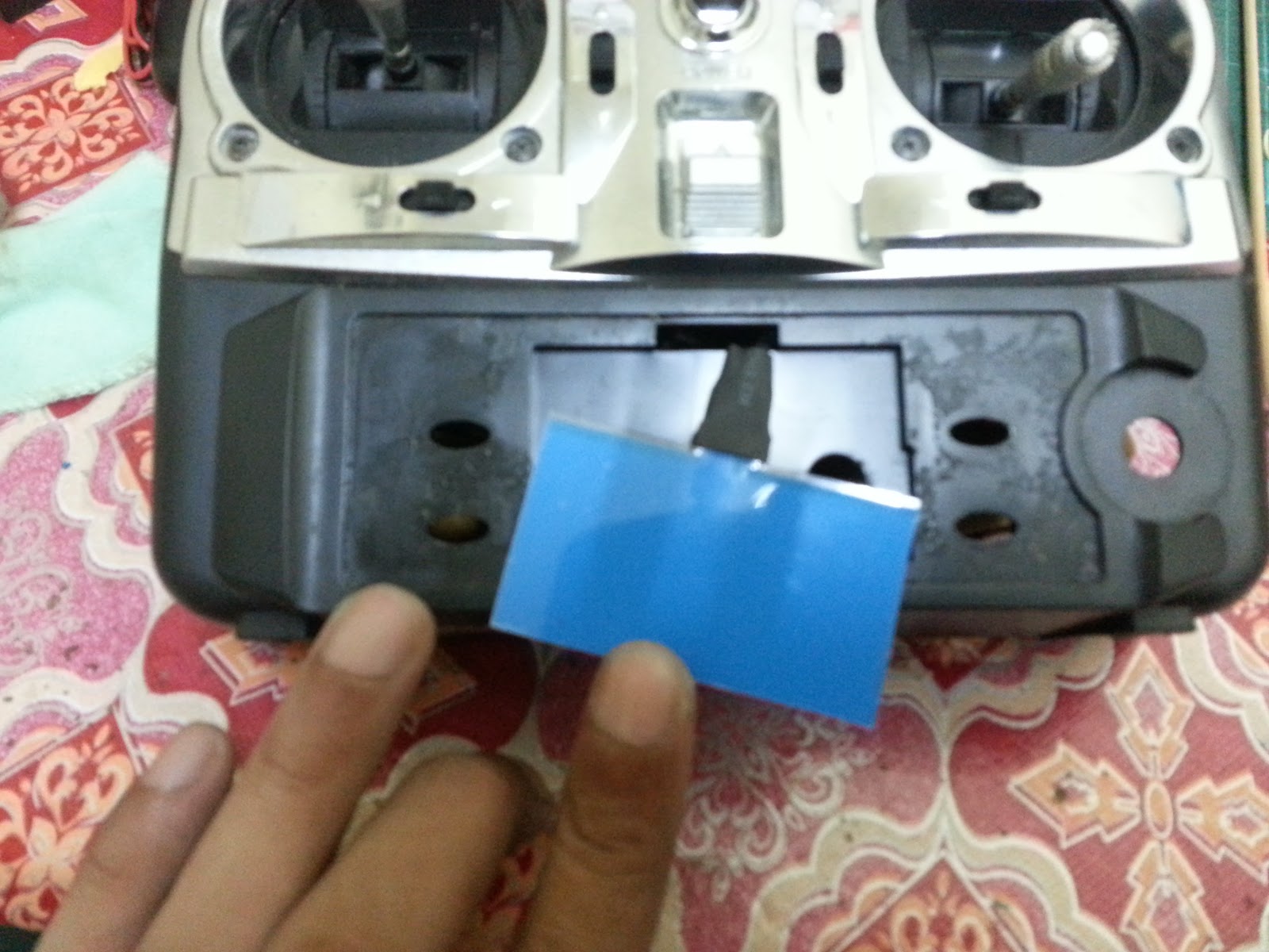 Kaysee RC World: Futaba 7CHP PPM/PCM Backlight Mod