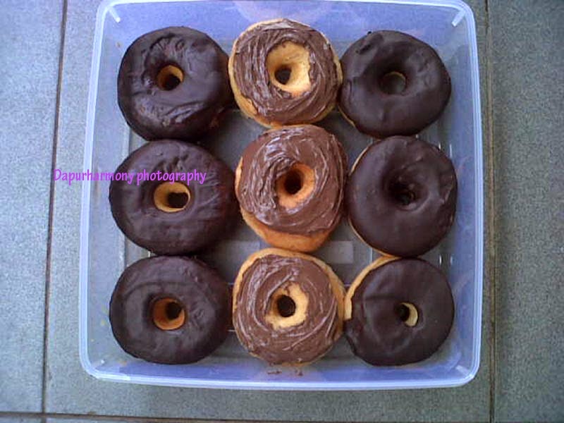 Dapur Harmoni: Beberapa Variasi Topping Donat