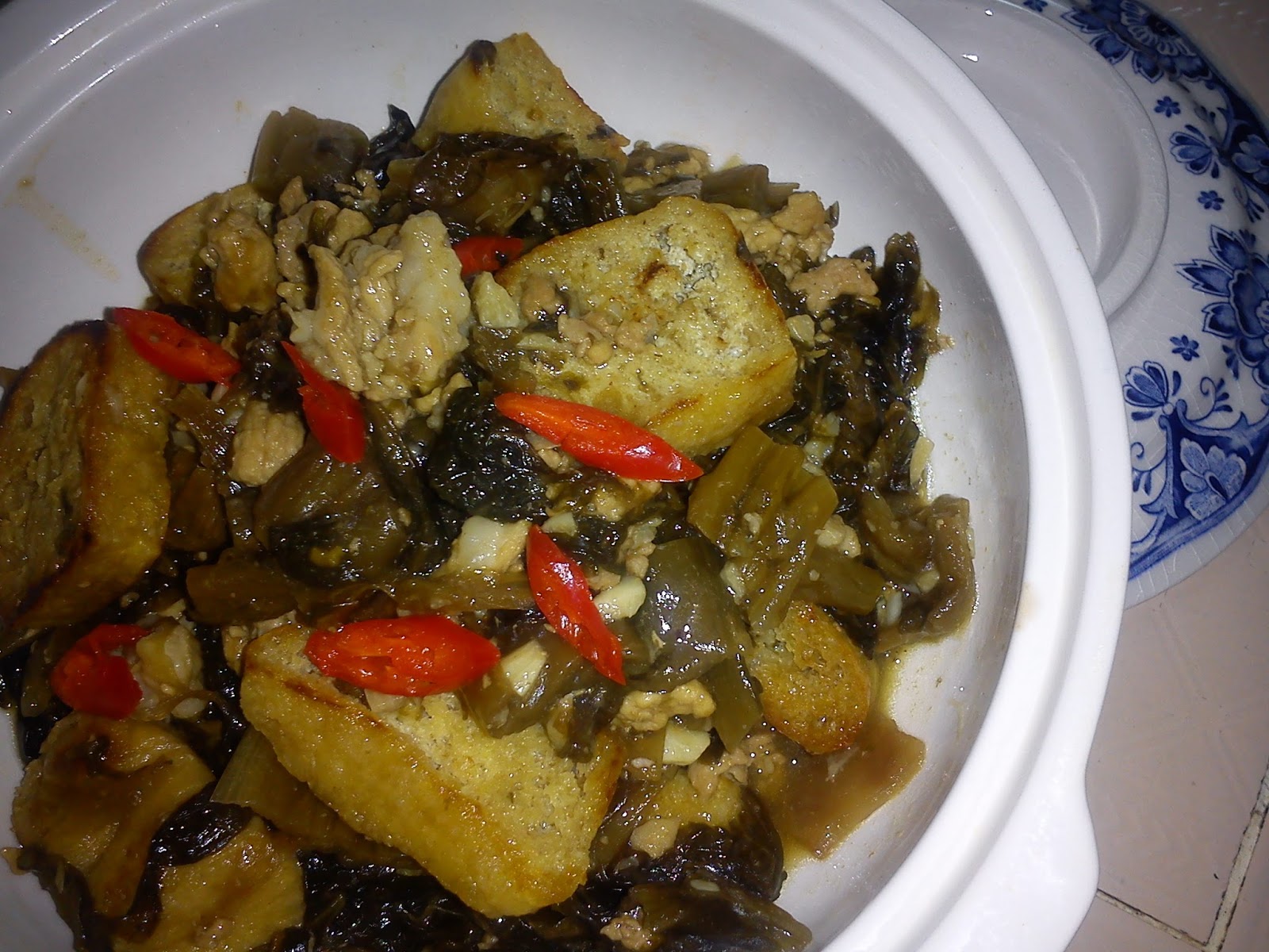 Cooking Pleasure: BRAISED TAUPOK WITH MEI CAI