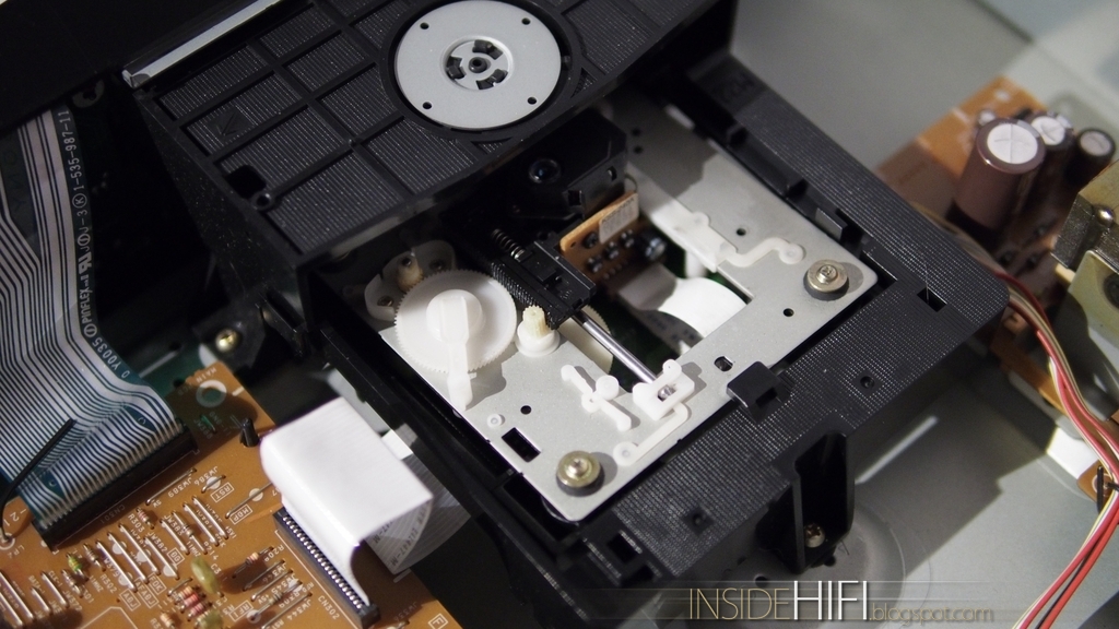 Inside Hi-Fi: Sony CDP-M33