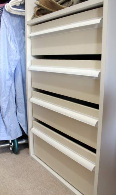 Stylish Settings: Mini-Makeover for the Walk in Wardrobe